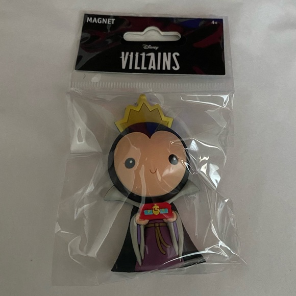 Disney | Other | Disney Villains Evil Queen 3d Magnet | Poshmark